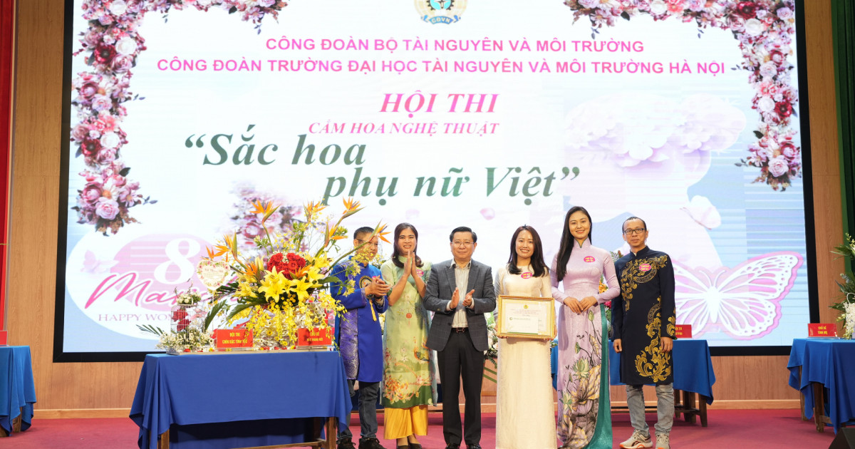 Hội thi cắm hoa “SẮC HOA PHỤ NỮ VIỆT” chào mừng ngày Quốc tế Phụ nữ 8/3